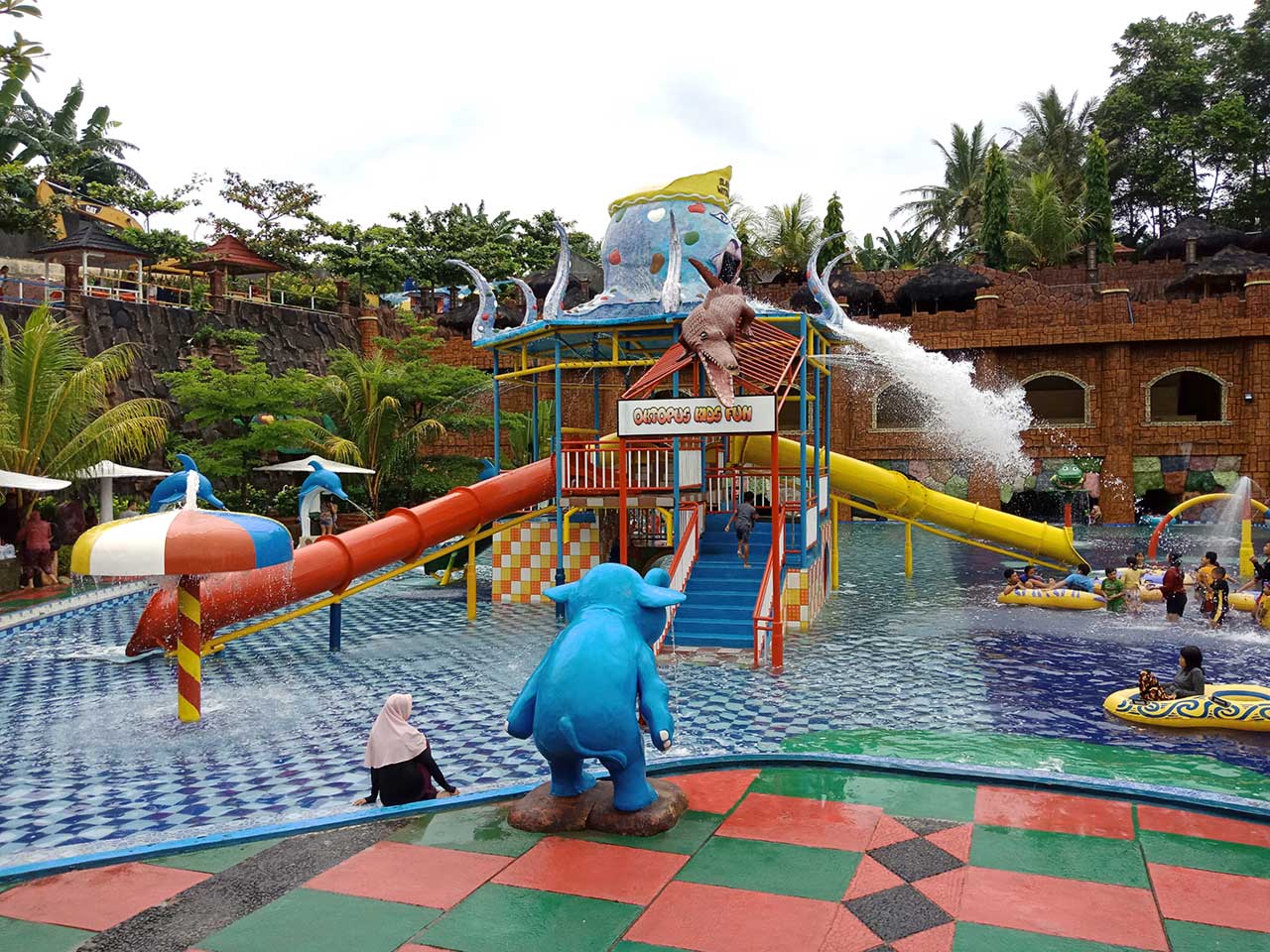 Waterpark dan Waterboom Terbaik di Bandar Lampung, Nomor 3 Wahana ...